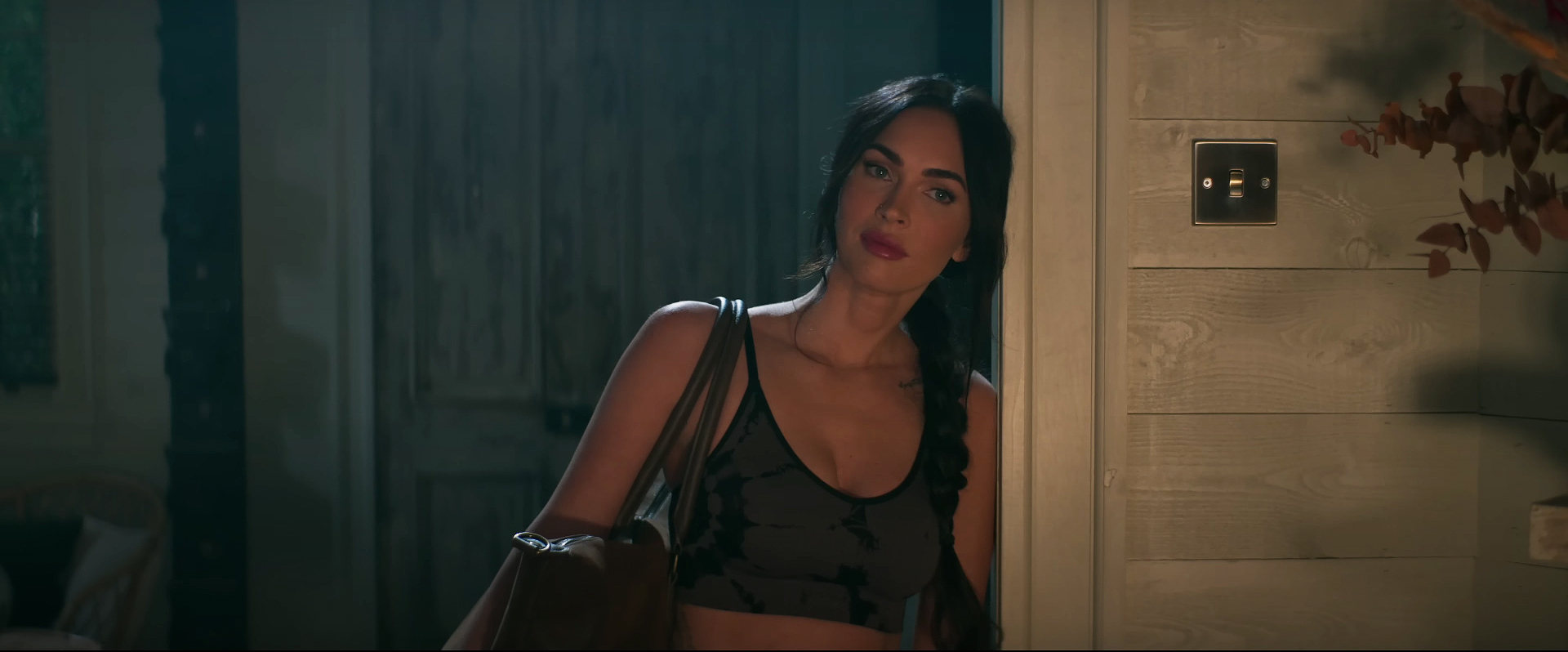 'Expendables 4' Trailer Megan Fox Beats Up Jason Statham