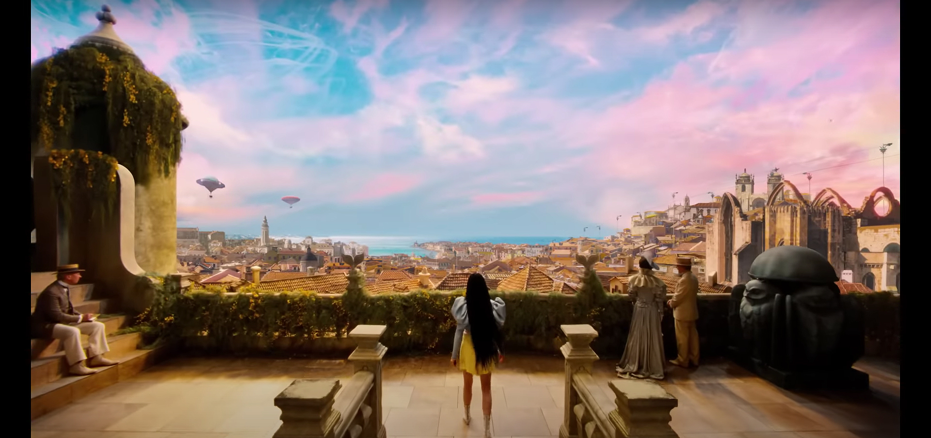 'Poor Things' Trailer A Good Look At Emma Stone's Frankenstein