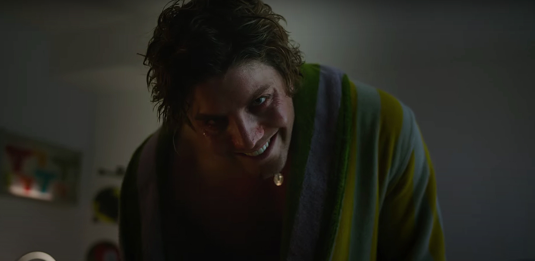 Smile 2 Trailer: The Creepy Smiles Haunt Naomi Scott's Pop Star in New ...